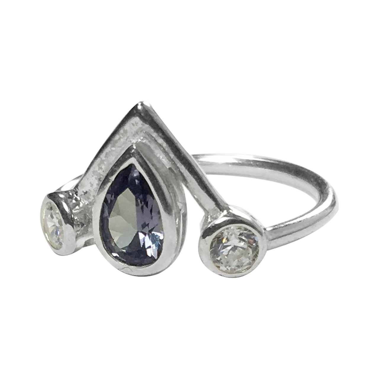 SAINT LUCIA ENGAGEMENT RING – VERAMEAT