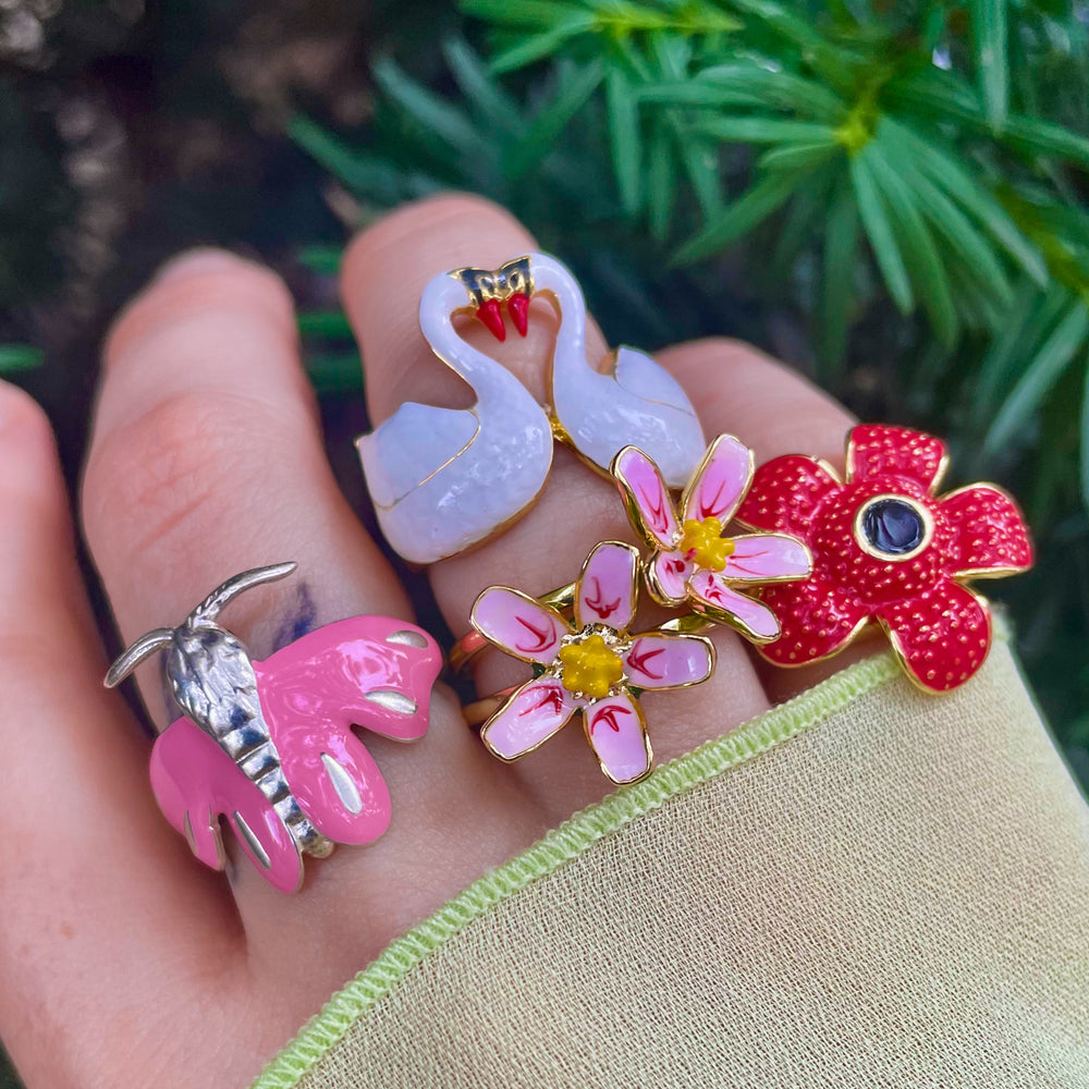 HIDDEN MAGIC FLOWER