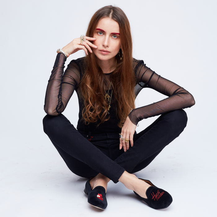 SMOKING SHOE HEARTBREAKER